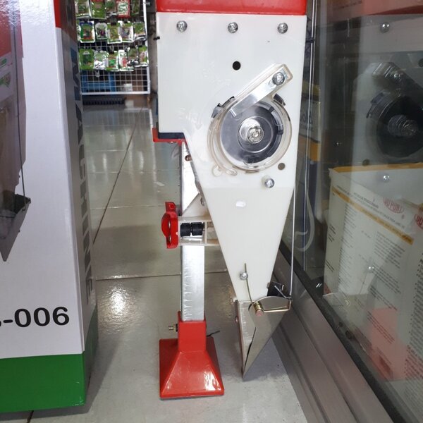 Jual Alat Tanam Jagung Tancap Tugal Corn Seeder Imtagro Biji Benih ...